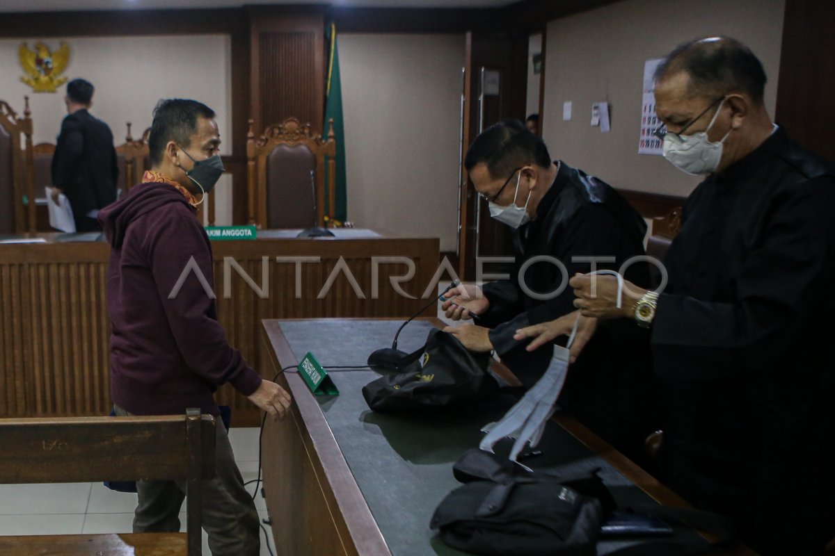 Sidang lanjutan kasus korupsi kerja sama pengolahan anoda logam ... Sidang lanjutan kasus korupsi kerja sama pengolahan anoda logam ...