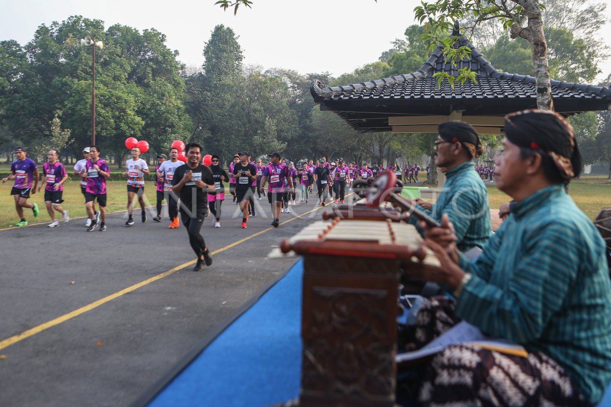 Mandiri Jogja Marathon 2023 | ANTARA Foto Mandiri Jogja Marathon 2023 | ANTARA Foto