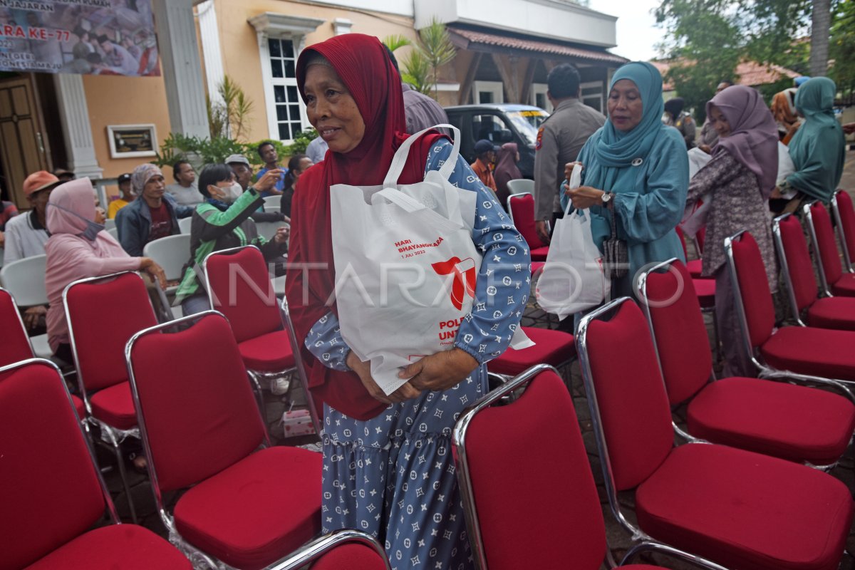 Baksos sambut HUT ke-77 Bhayangkara | ANTARA Foto Baksos sambut HUT ke-77 Bhayangkara | ANTARA Foto
