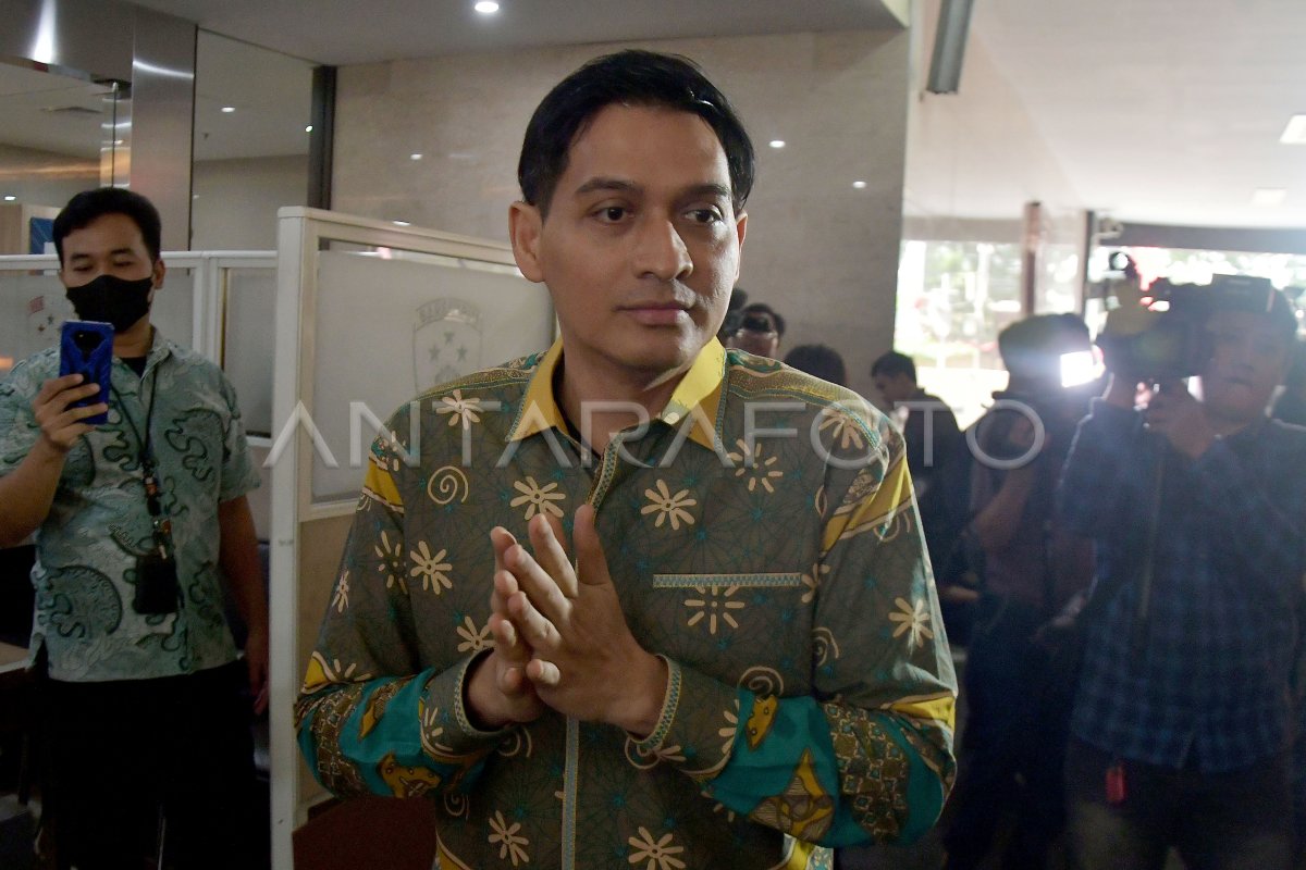 Pemeriksaan Lucky Hakim di Mabes Polri | ANTARA Foto Pemeriksaan Lucky Hakim di Mabes Polri | ANTARA Foto