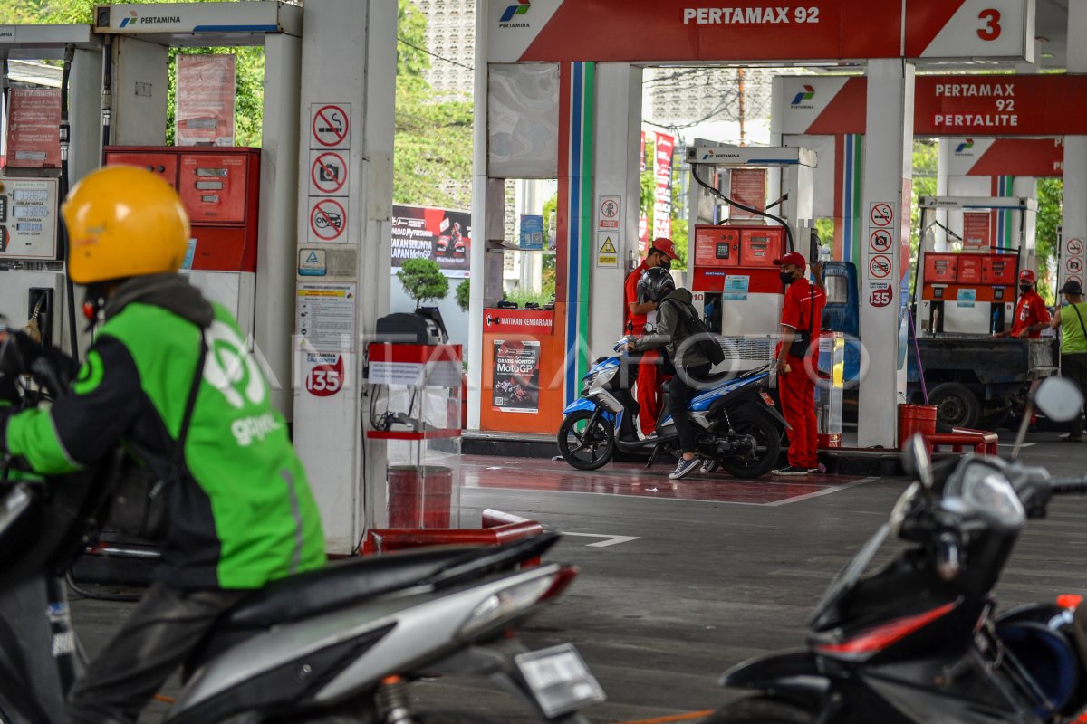 Kenaikan Harga BBM non subsidi | ANTARA Foto