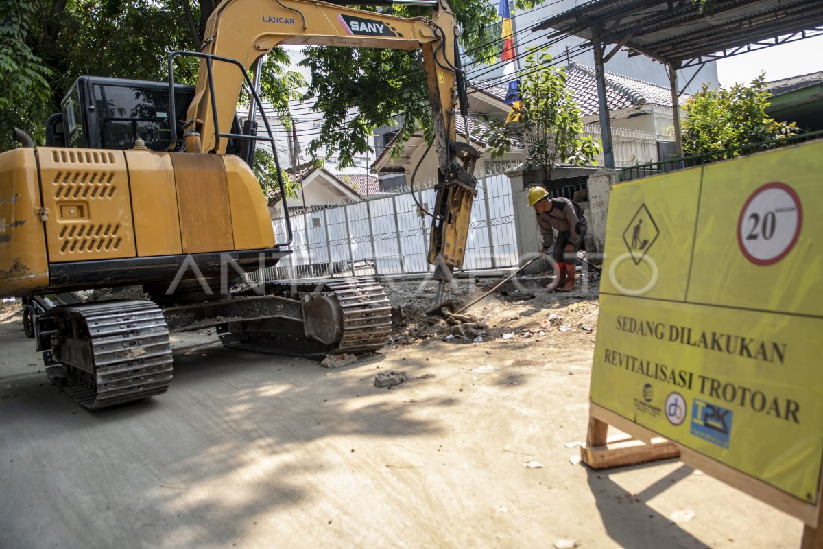 Revitalisasi pedestrian ramah disabilitas | ANTARA Foto