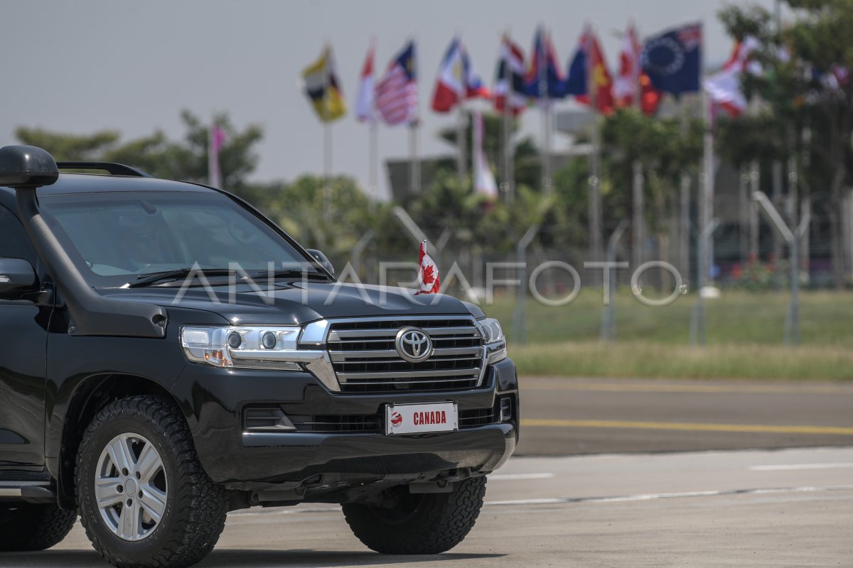Kedatangan Perdana Menteri Kanada Justin Trudeau | ANTARA Foto Kedatangan Perdana Menteri Kanada Justin Trudeau | ANTARA Foto