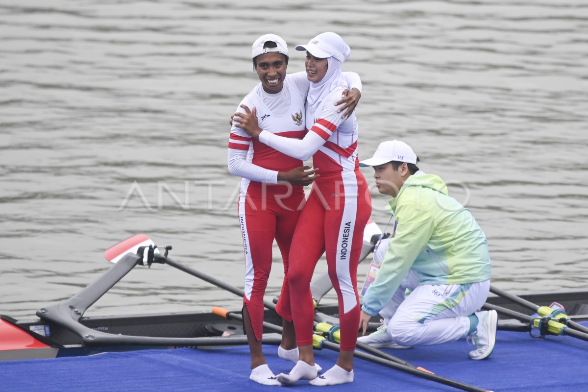 Medali pertama Indonesia Asian Games 2022 | ANTARA Foto