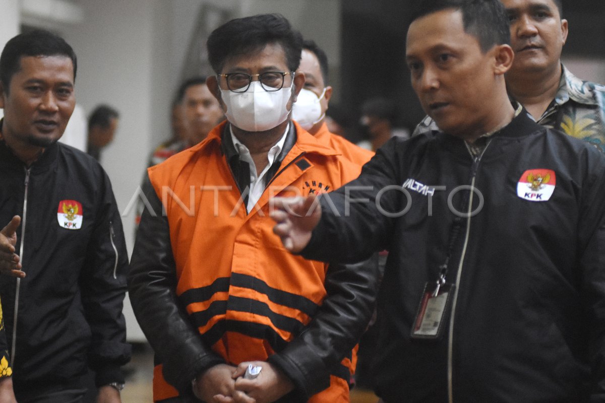KPK tahan mantan Menteri Pertanian | ANTARA Foto KPK tahan mantan Menteri Pertanian | ANTARA Foto