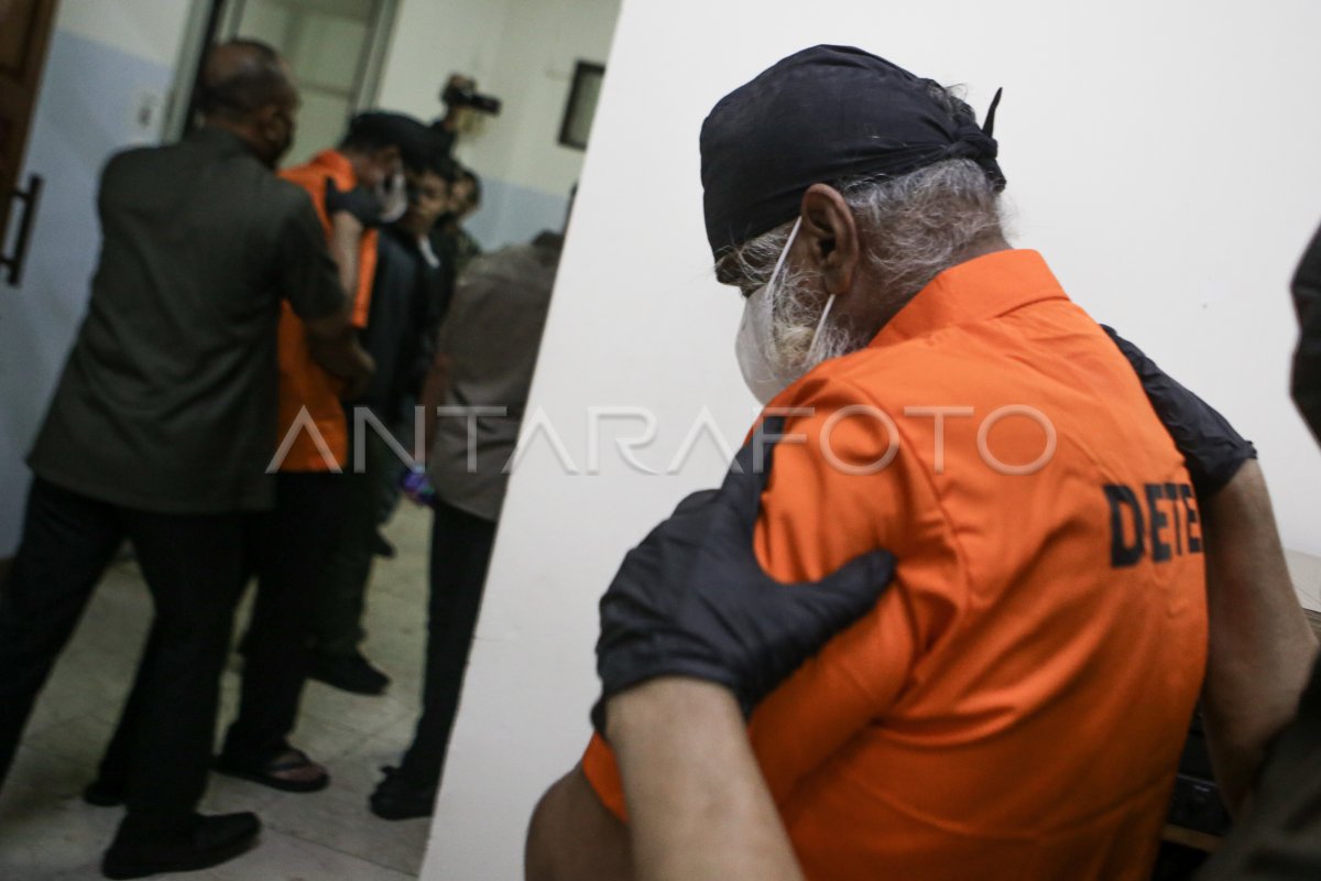 Rilis kasus penyalahgunaan izin tinggal WNA India | ANTARA Foto Rilis kasus penyalahgunaan izin tinggal WNA India | ANTARA Foto