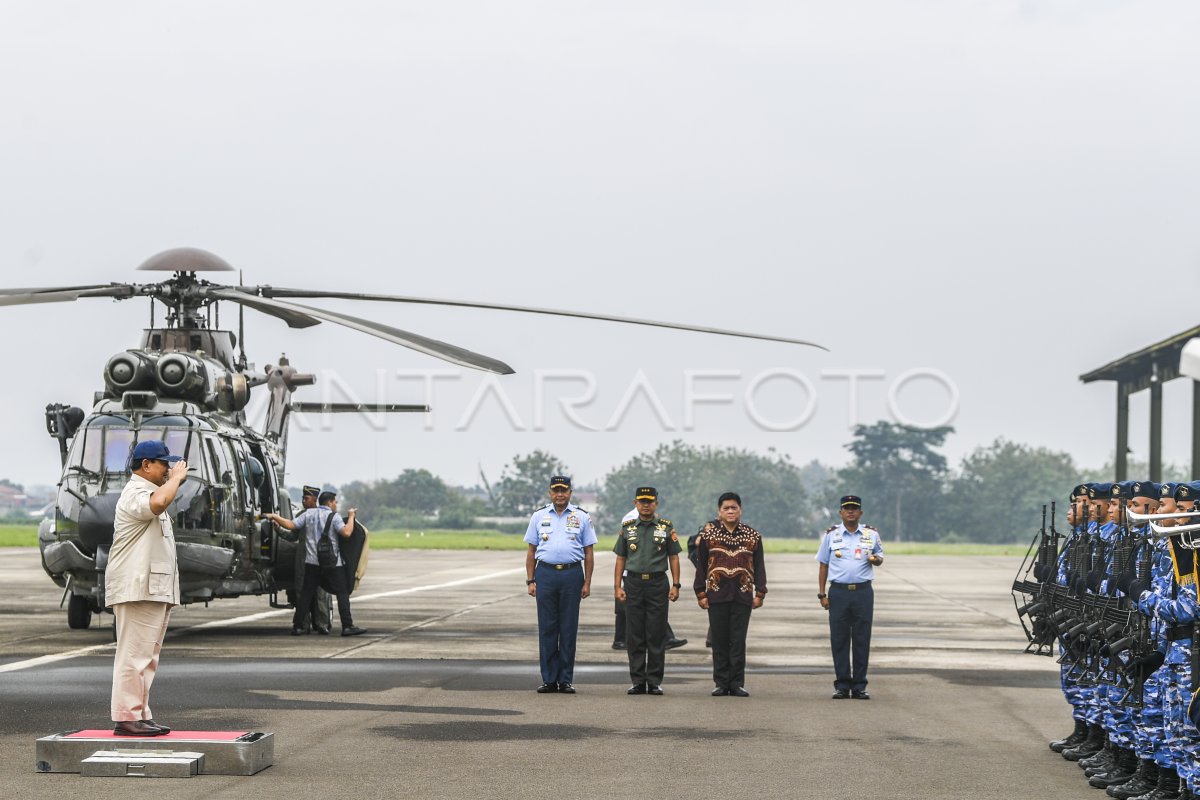 Prabowo serahkan delapan unit helikopter H225M ke TNI AU | ANTARA Foto