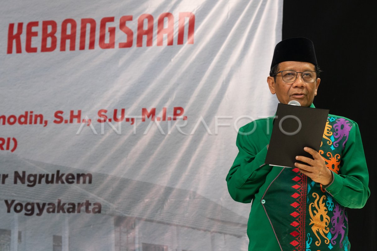 Dialog kebangsaan bersama Mahfud MD | ANTARA Foto Dialog kebangsaan bersama Mahfud MD | ANTARA Foto