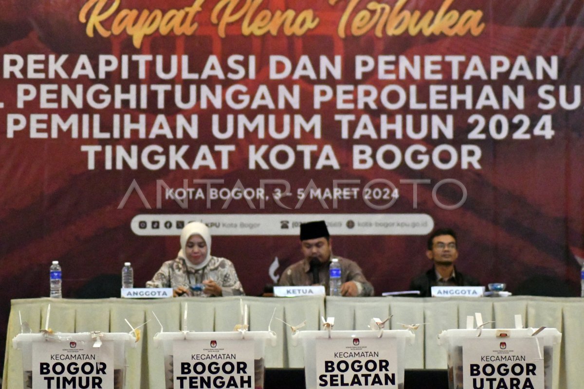 Rapat pleno terbuka rekapitulasi suara Pemilu 2024 di Kota Bogor | ANTARA Foto