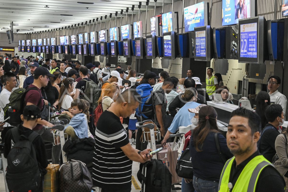 Tren jumlah penumpang arus balik di Bandara Soetta | ANTARA Foto Tren jumlah penumpang arus balik di Bandara Soetta | ANTARA Foto