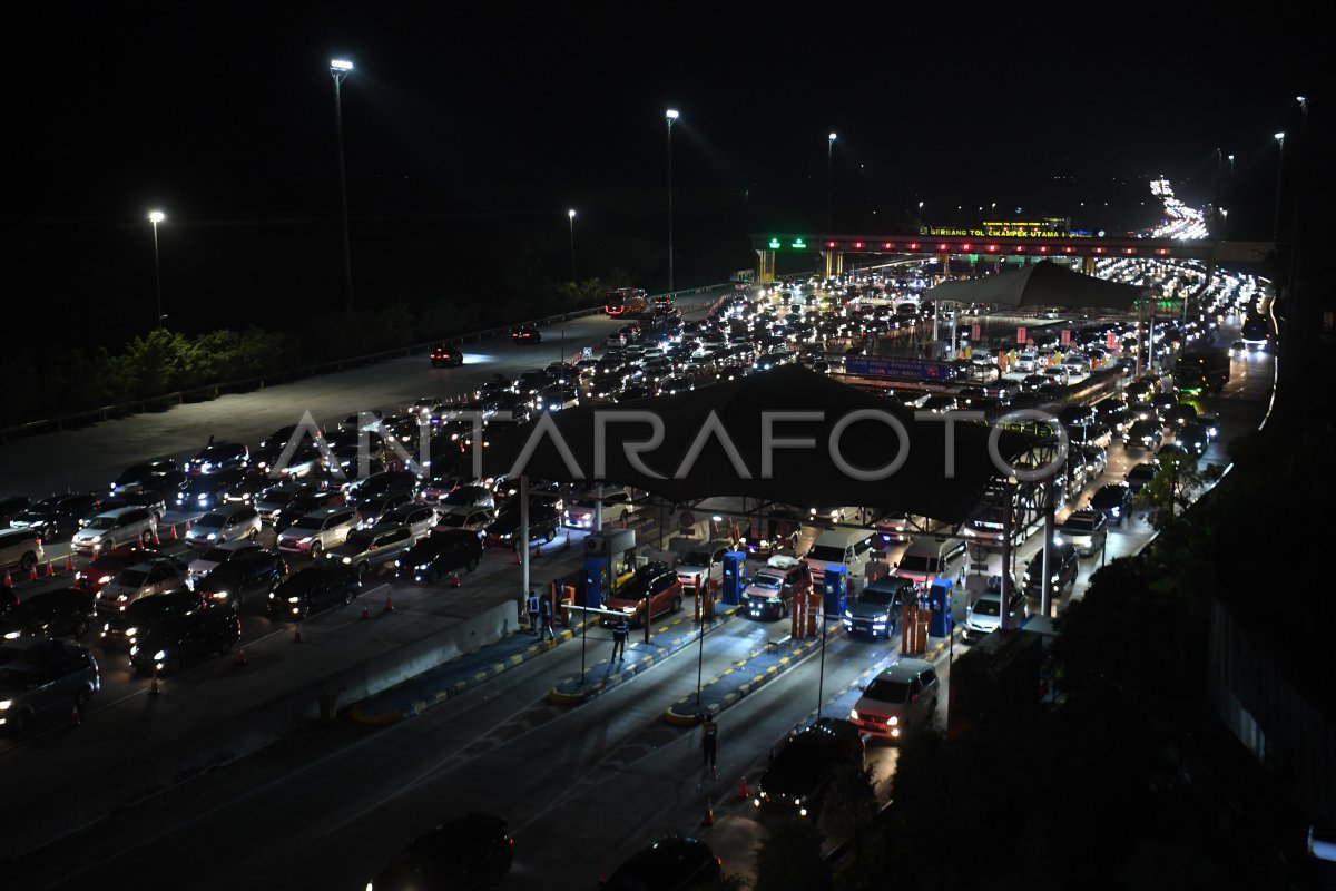 Puncak arus balik Lebaran 2024 | ANTARA Foto