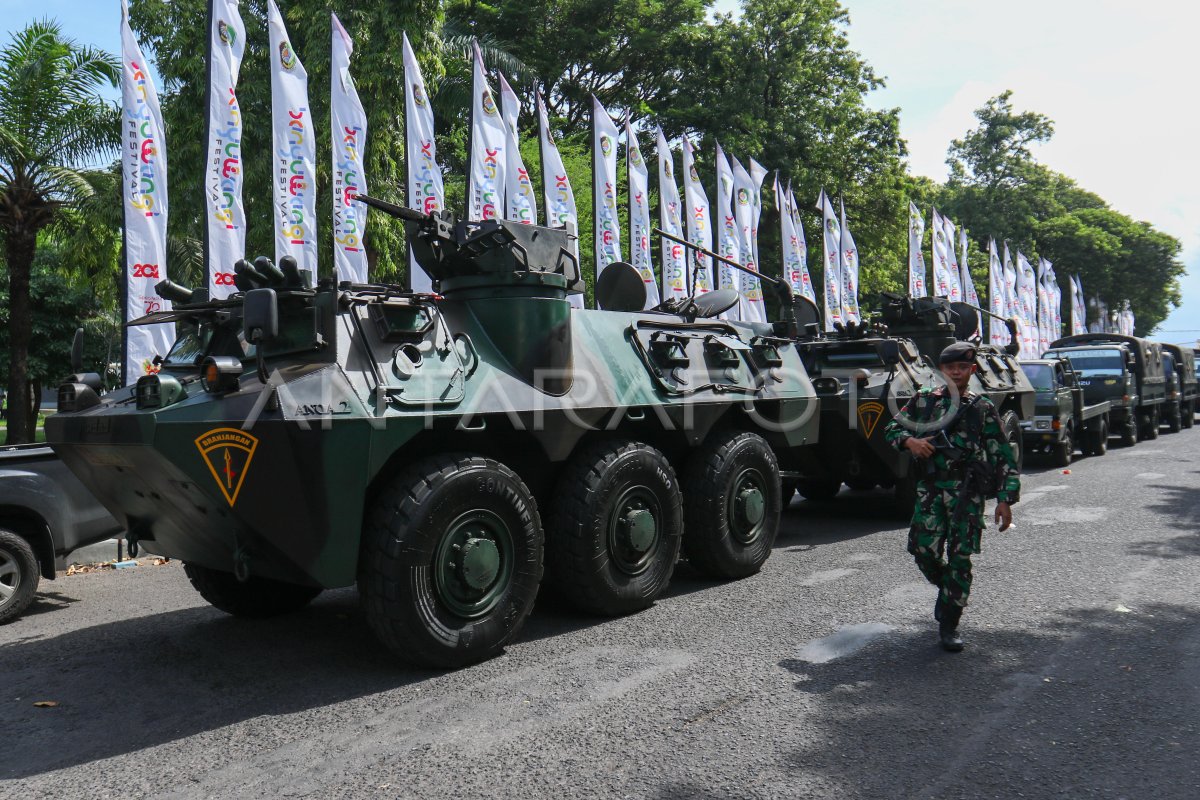 Gelar pasukan pengamanan kedatangan Presiden | ANTARA Foto