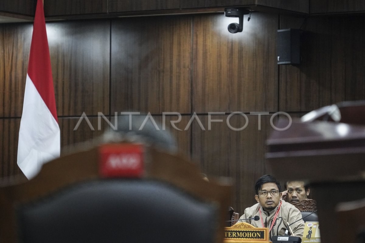 Sidang putusan dismissal 52 Perkara PHPU Pileg | ANTARA Foto Sidang putusan dismissal 52 Perkara PHPU Pileg | ANTARA Foto