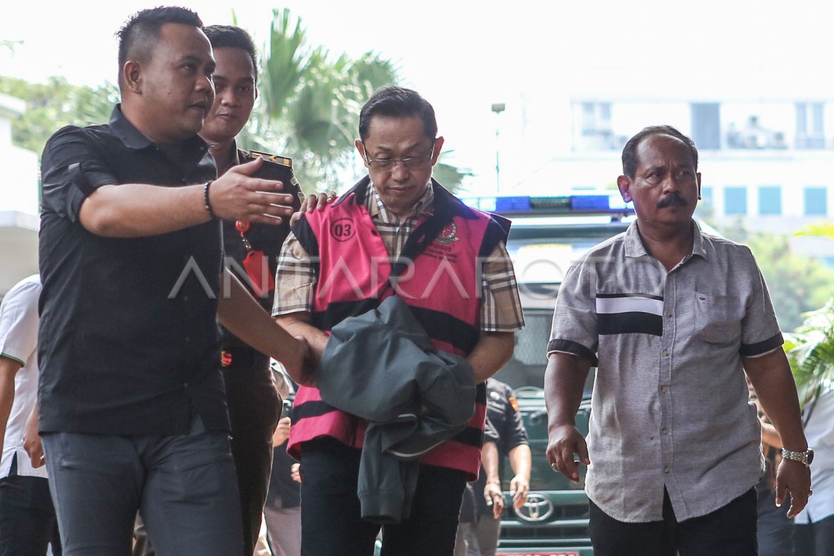 Pelimpahan perkara korupsi timah di Kejari Jakarta Selatan | ANTARA Foto Pelimpahan perkara korupsi timah di Kejari Jakarta Selatan | ANTARA Foto