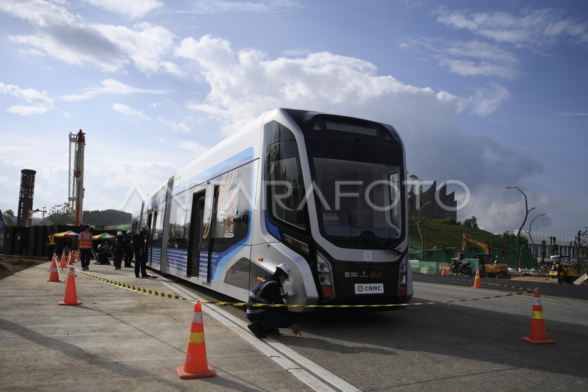 Uji kelayakan kereta Otonom di IKN | ANTARA Foto Uji kelayakan kereta Otonom di IKN | ANTARA Foto
