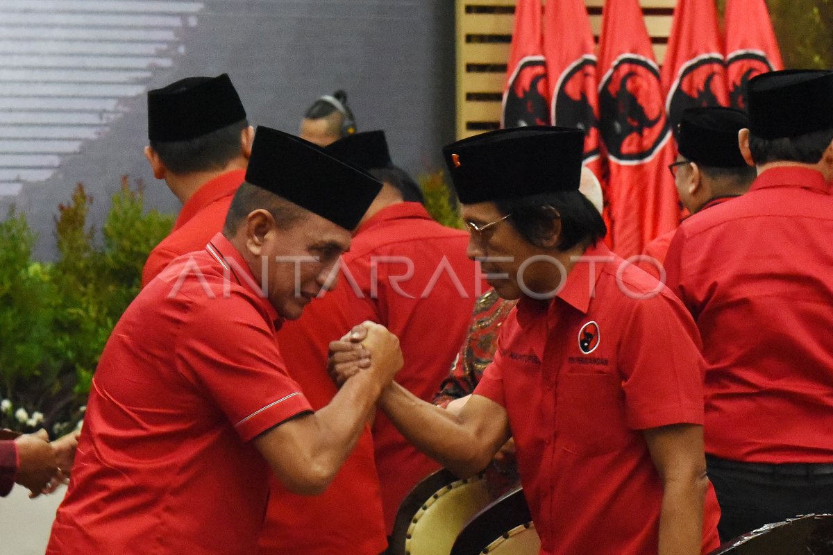 PDI Perjuangan umumkan bakal calon kepala daerah usungannya | ANTARA Foto PDI Perjuangan umumkan bakal calon kepala daerah usungannya | ANTARA Foto