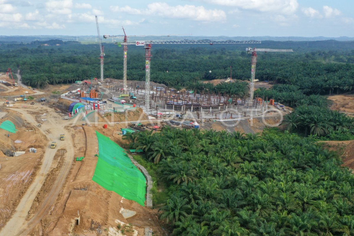 Progres pembangunan Masjid Negara IKN | ANTARA Foto