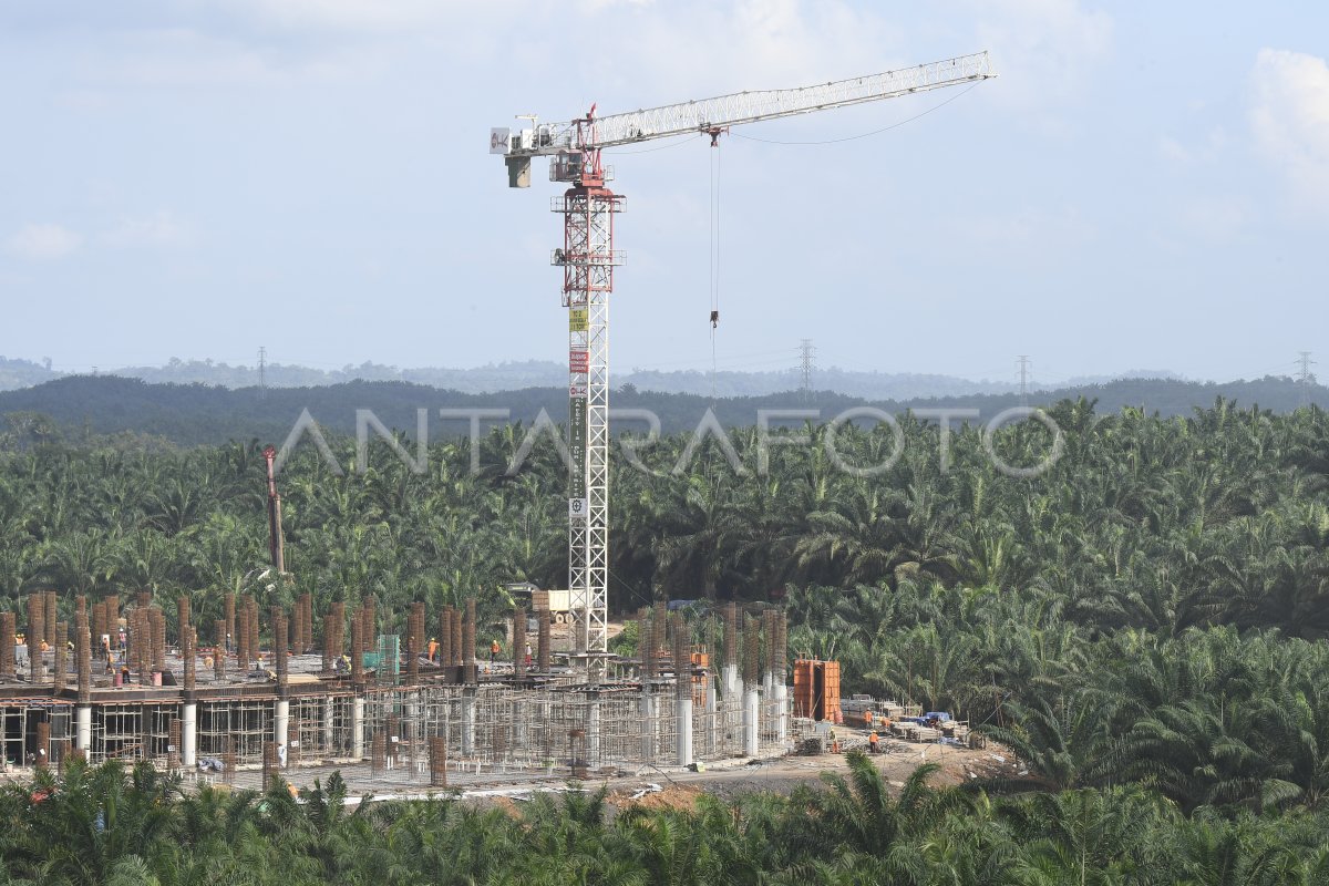 Progres pembangunan Masjid Negara IKN | ANTARA Foto