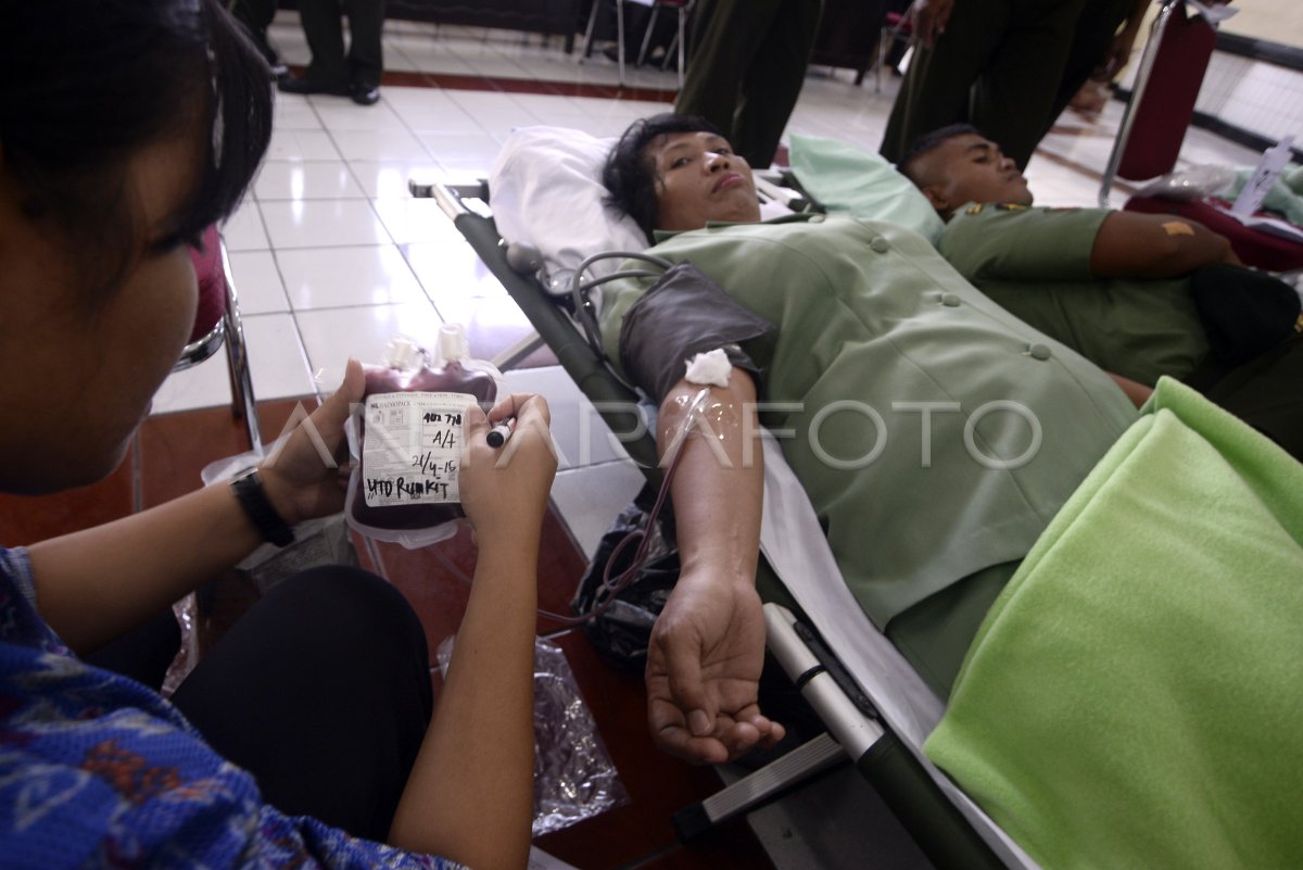 DONOR DARAH HUT PERSIT | ANTARA Foto