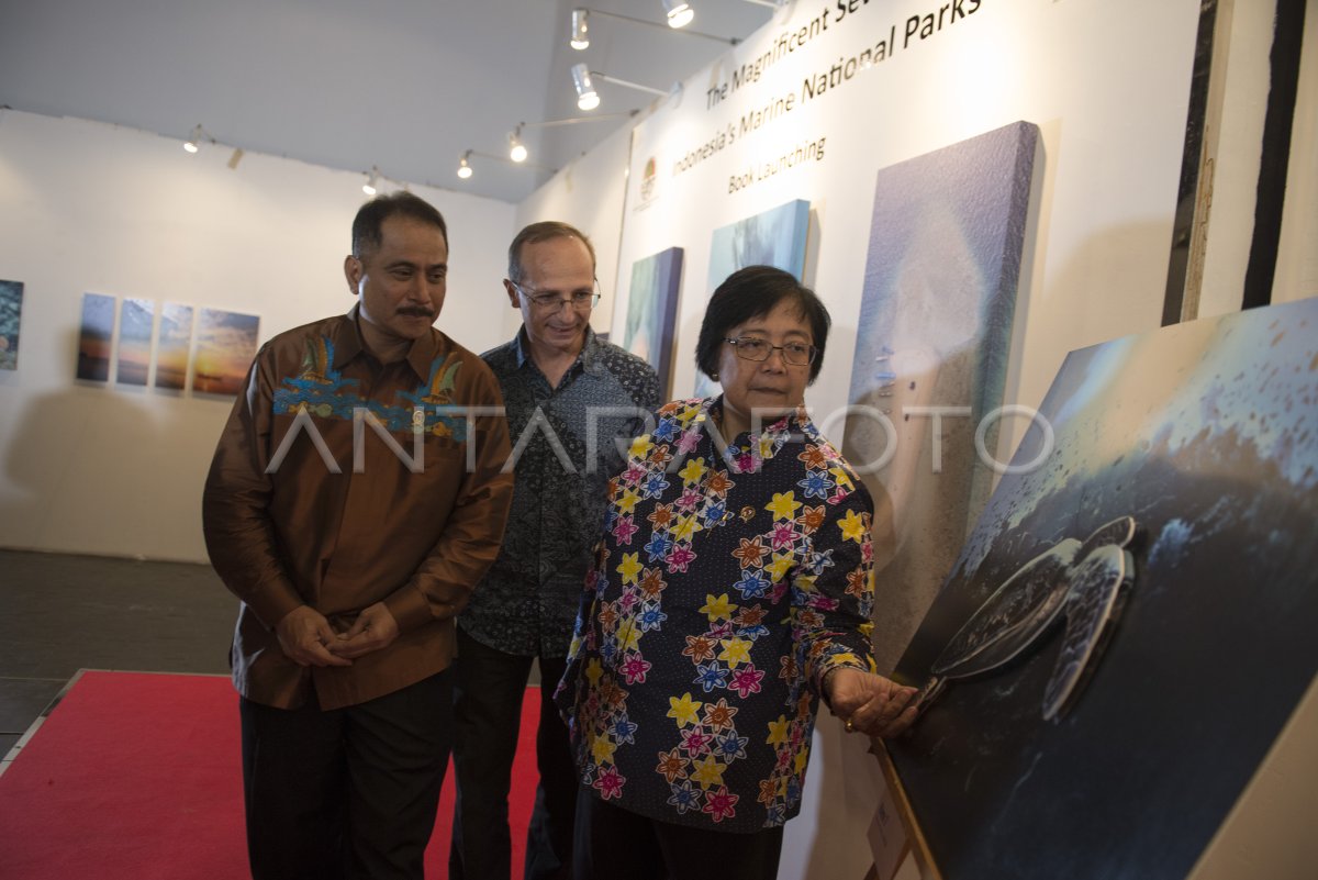 PELUNCURAN BUKU MAGNIFICENT SEVEN | ANTARA Foto