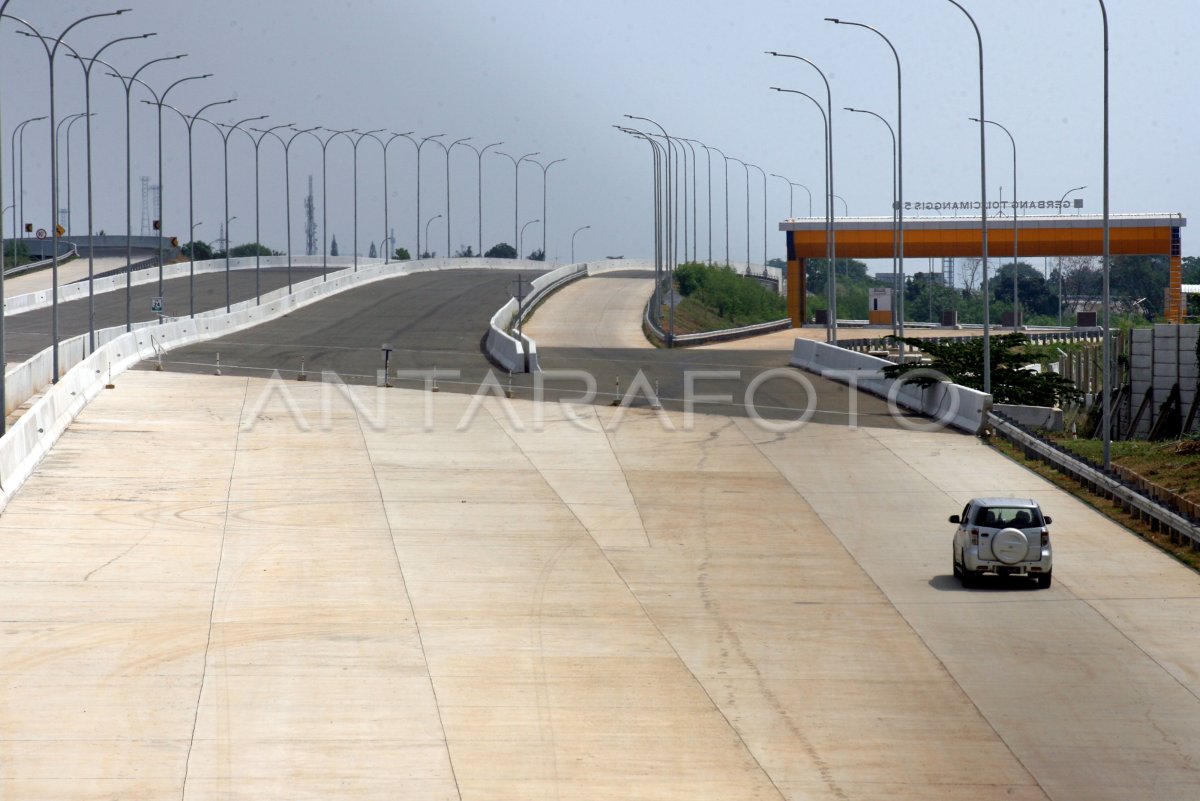 PROYEK PEMBANGUNAN TOL CIMANGGIS-CIBITUNG | ANTARA Foto PROYEK PEMBANGUNAN TOL CIMANGGIS-CIBITUNG | ANTARA Foto