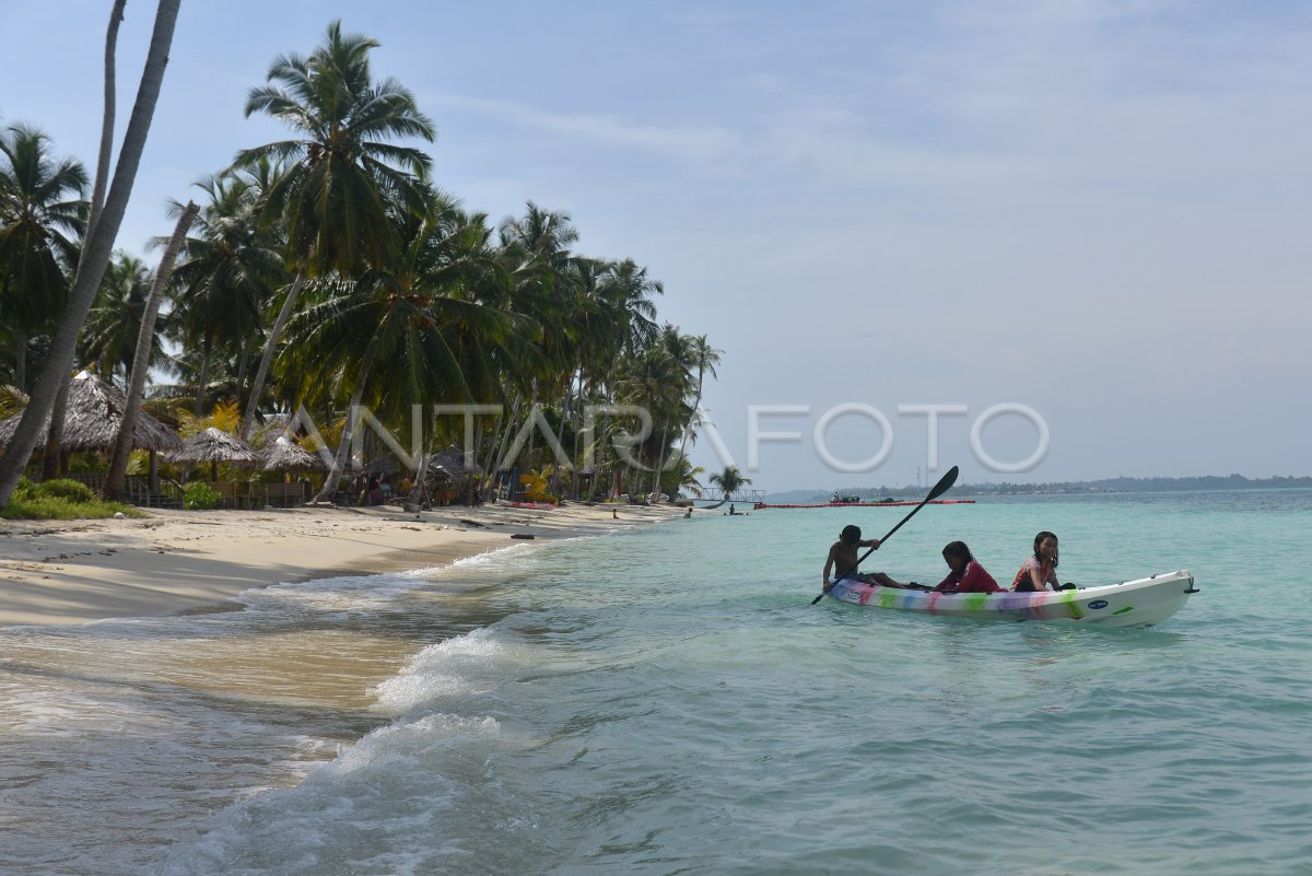 Destinasi Wisata Pulau Banyak Antara Foto