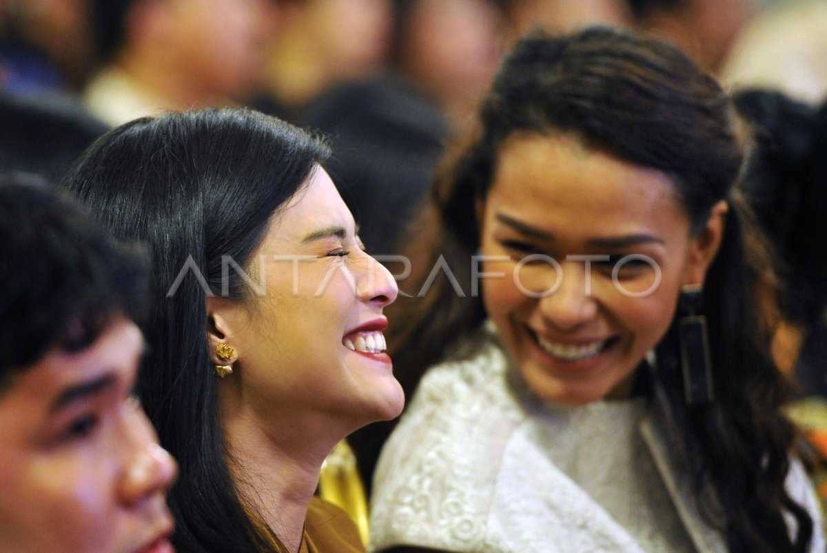 DIAN SASTROWARDOYO DAN ADINIA WIRASTI | ANTARA Foto
