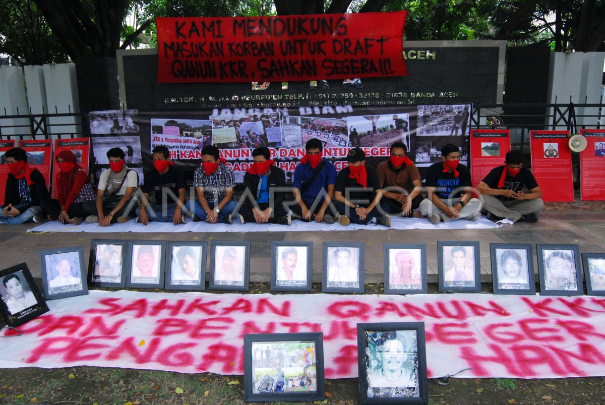 PERINGATAN HAM ACEH | ANTARA Foto