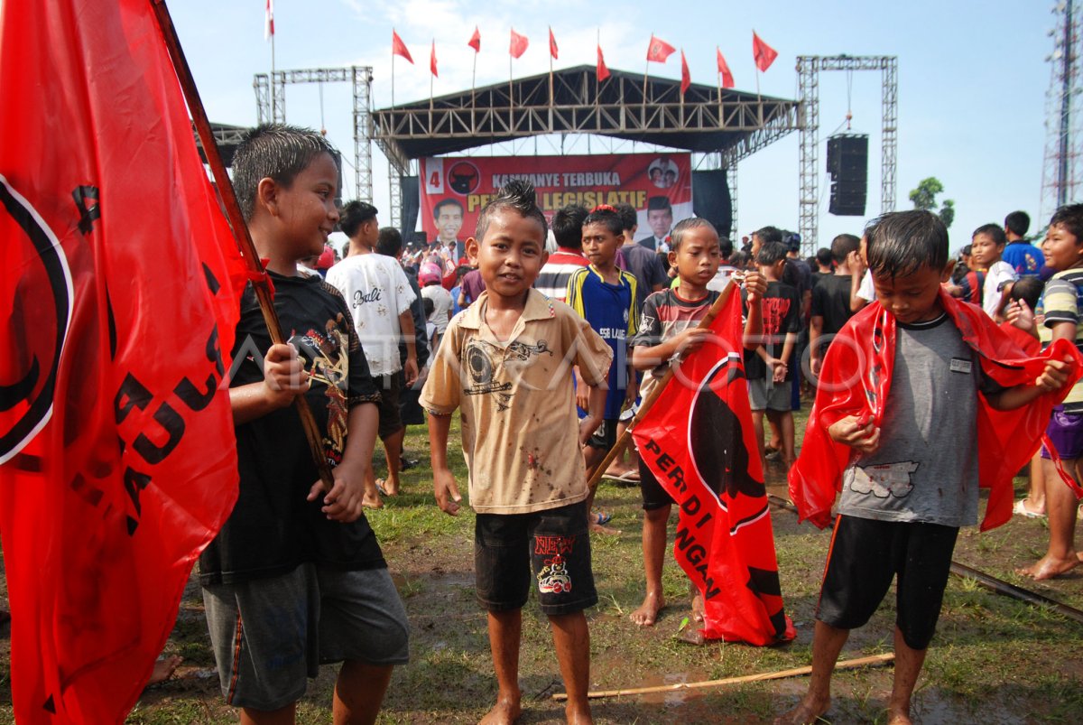 ANAK DALAM KAMPANYE | ANTARA Foto