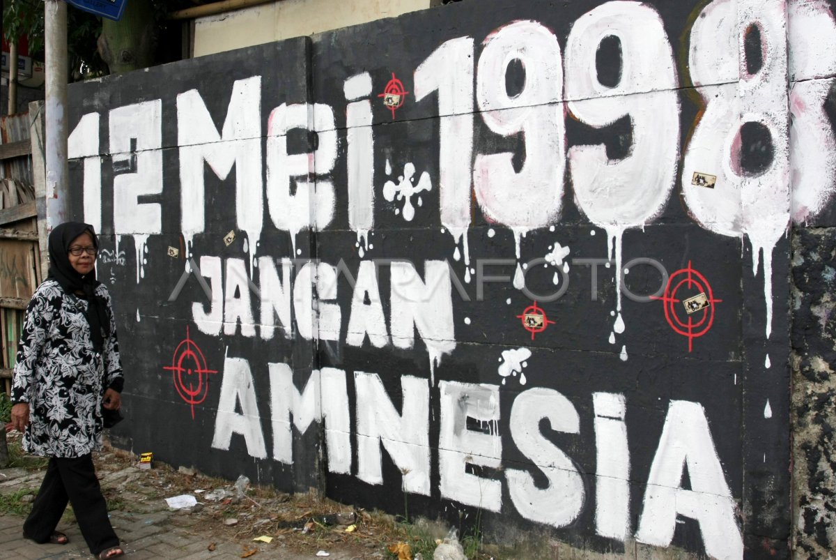 MURAL PRASASTI TRAGEDI 1998 | ANTARA Foto