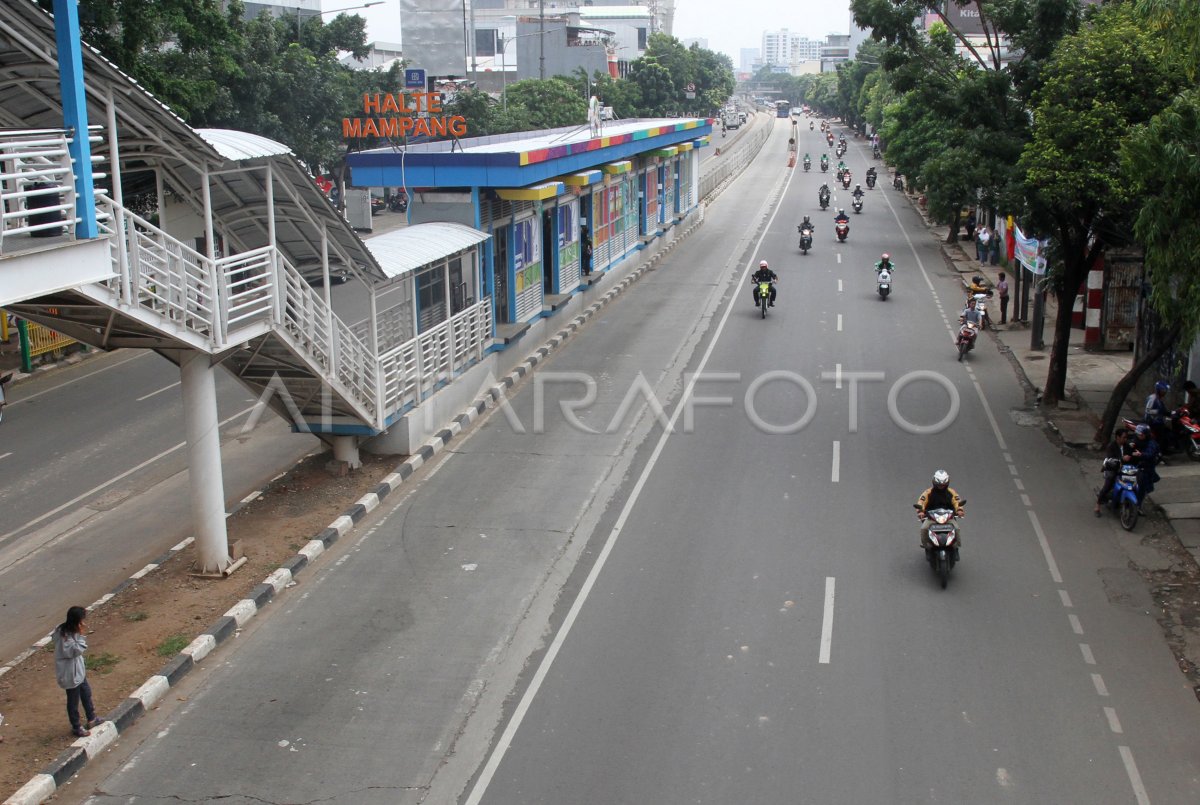 RENCANA PERUBAHAN NAMA JALAN | ANTARA Foto