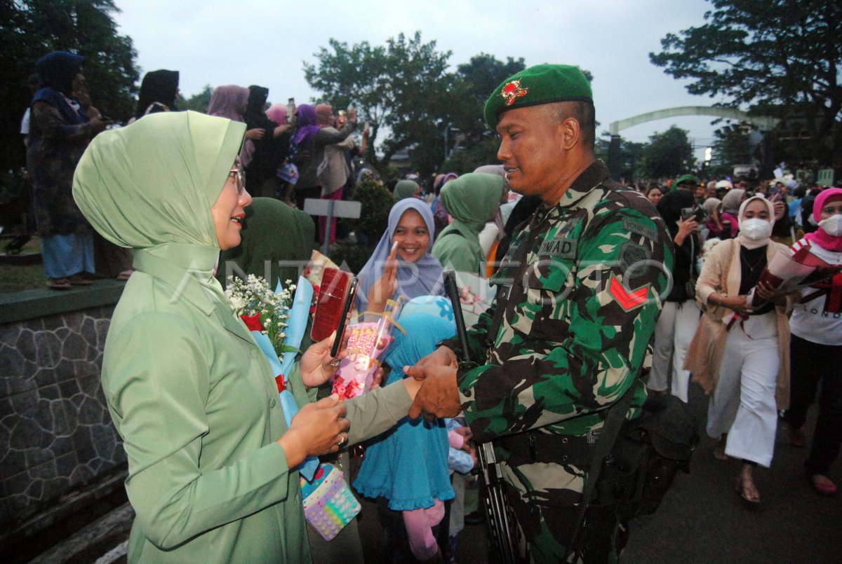 KEPULANGAN PASUKAN YONIF 315 GARUDA BOGOR | ANTARA Foto KEPULANGAN PASUKAN YONIF 315 GARUDA BOGOR | ANTARA Foto