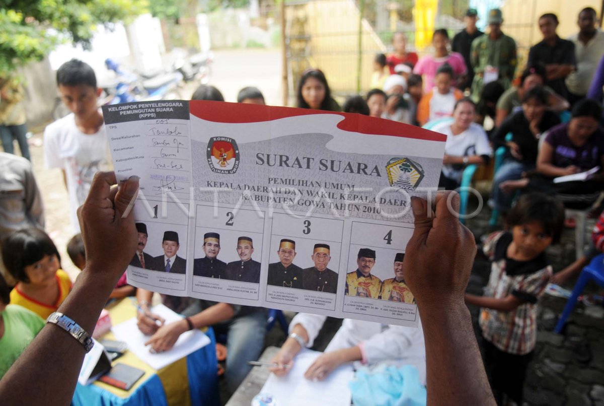 PENGHITUNGAN SUARA | ANTARA Foto