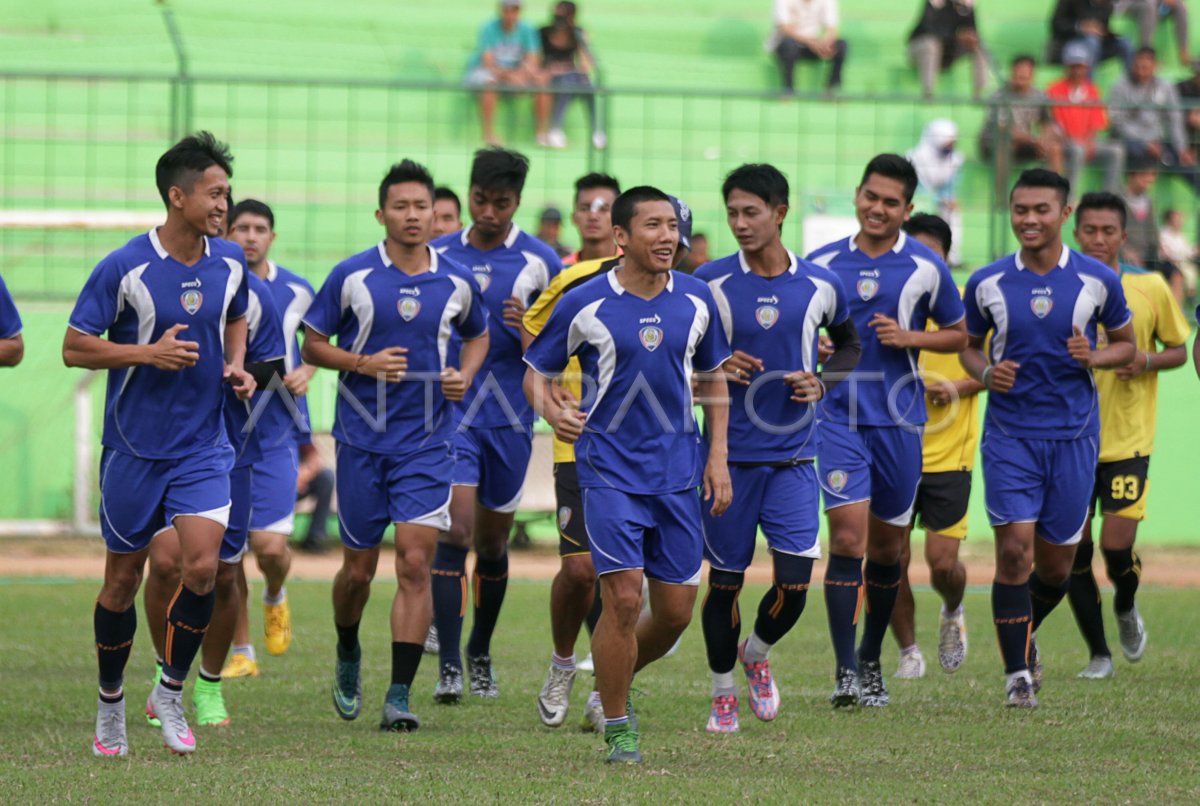AREMA JELANG PIALA SUDIRMAN | ANTARA Foto AREMA JELANG PIALA SUDIRMAN | ANTARA Foto