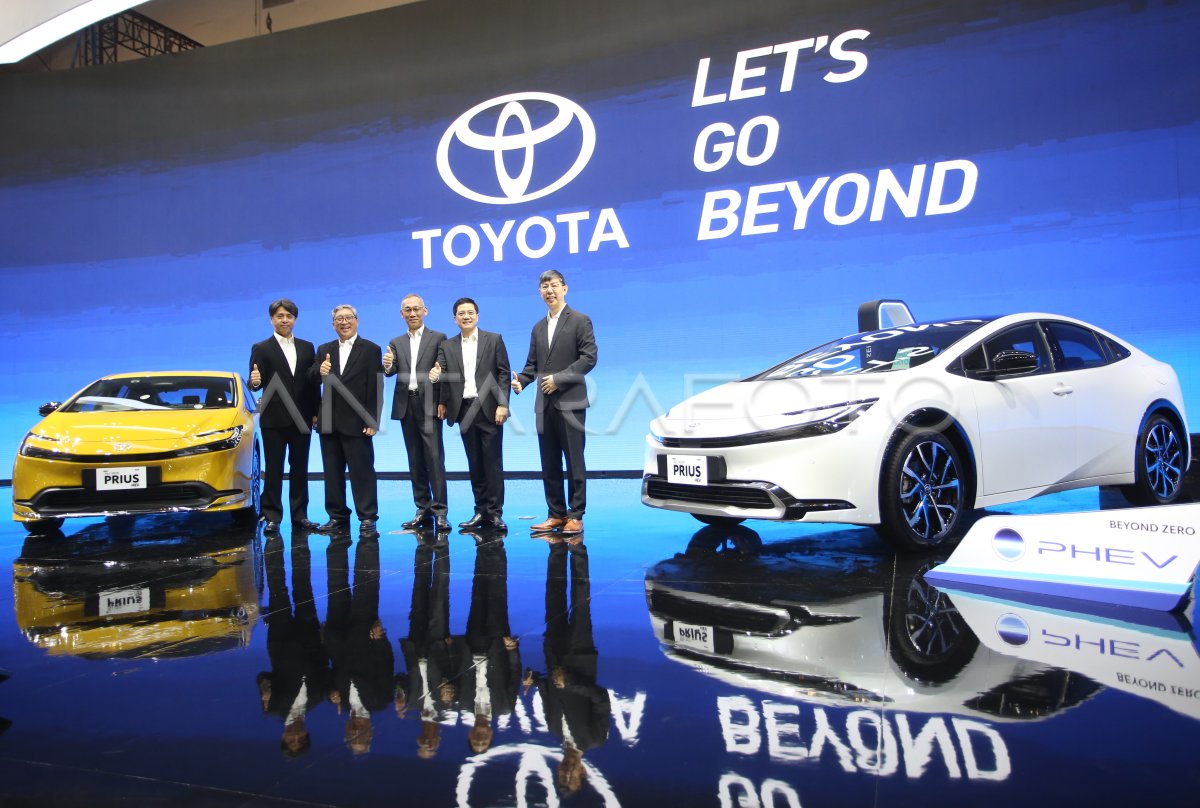 Toyota luncurkan mobil hybrid terbaru | ANTARA Foto