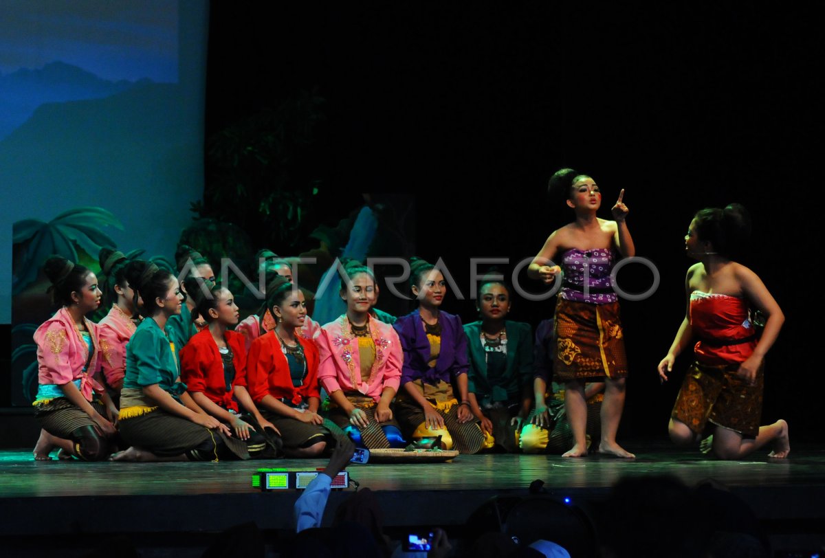 FESTIVAL KETOPRAK PELAJAR KLATEN | ANTARA Foto FESTIVAL KETOPRAK PELAJAR KLATEN | ANTARA Foto
