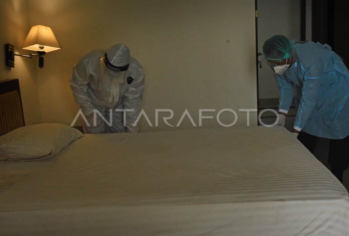 PENAMBAHAN RUANG ISOLASI PASIEN OTG DI BANTEN | ANTARA Foto PENAMBAHAN RUANG ISOLASI PASIEN OTG DI BANTEN | ANTARA Foto
