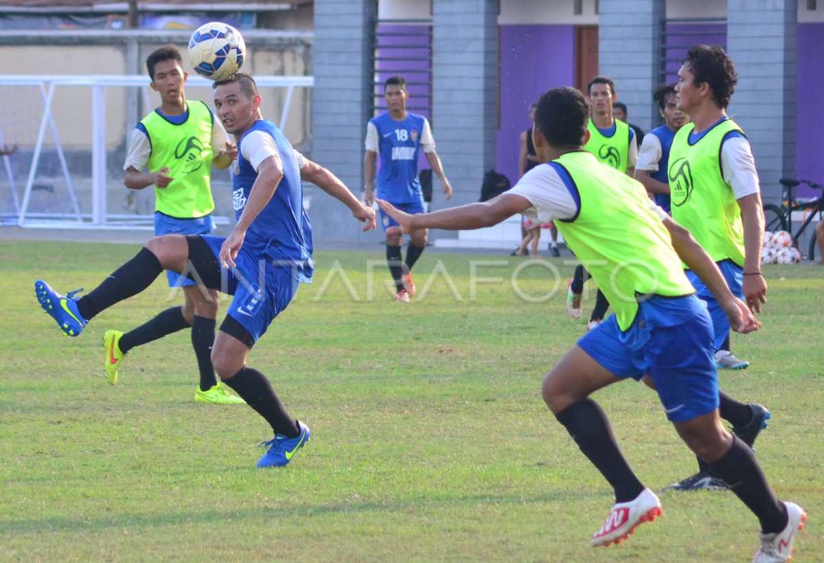 LATIHAN PSM MAKASSAR | ANTARA Foto LATIHAN PSM MAKASSAR | ANTARA Foto
