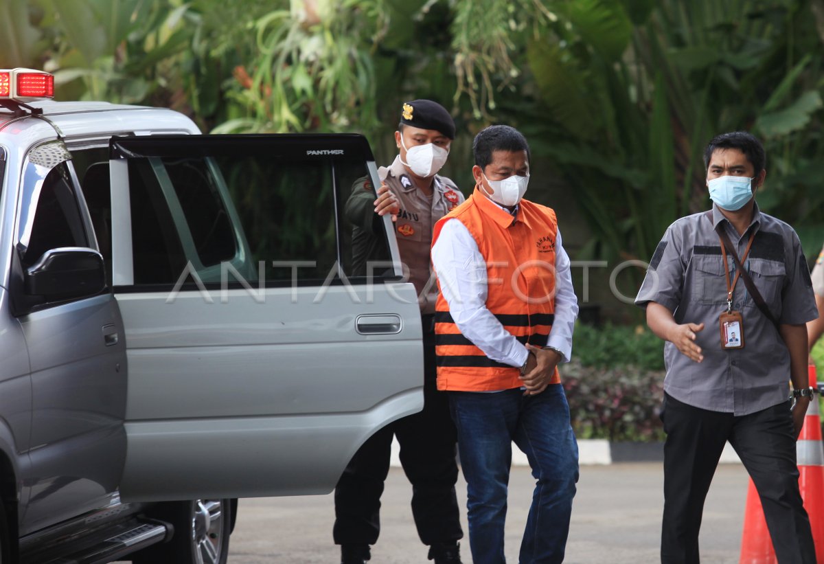 PEMERIKSAAN ISKANDAR PERANGIN - ANGIN | ANTARA Foto