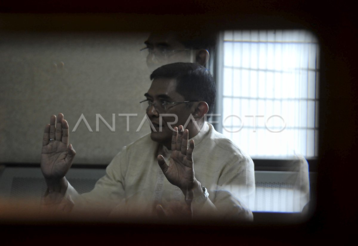 SIDANG MANTAN DIRUT PLN | ANTARA Foto SIDANG MANTAN DIRUT PLN | ANTARA Foto