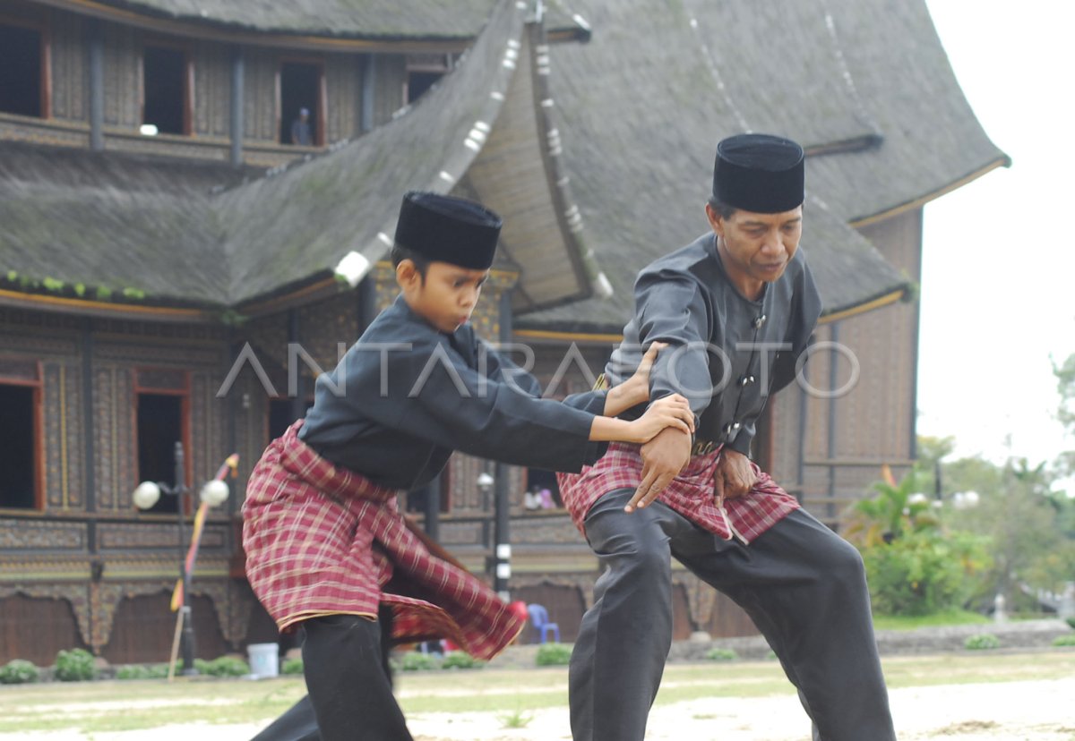 PELESTARIAN BUDAYA SILAT TRADISIONAL | ANTARA Foto