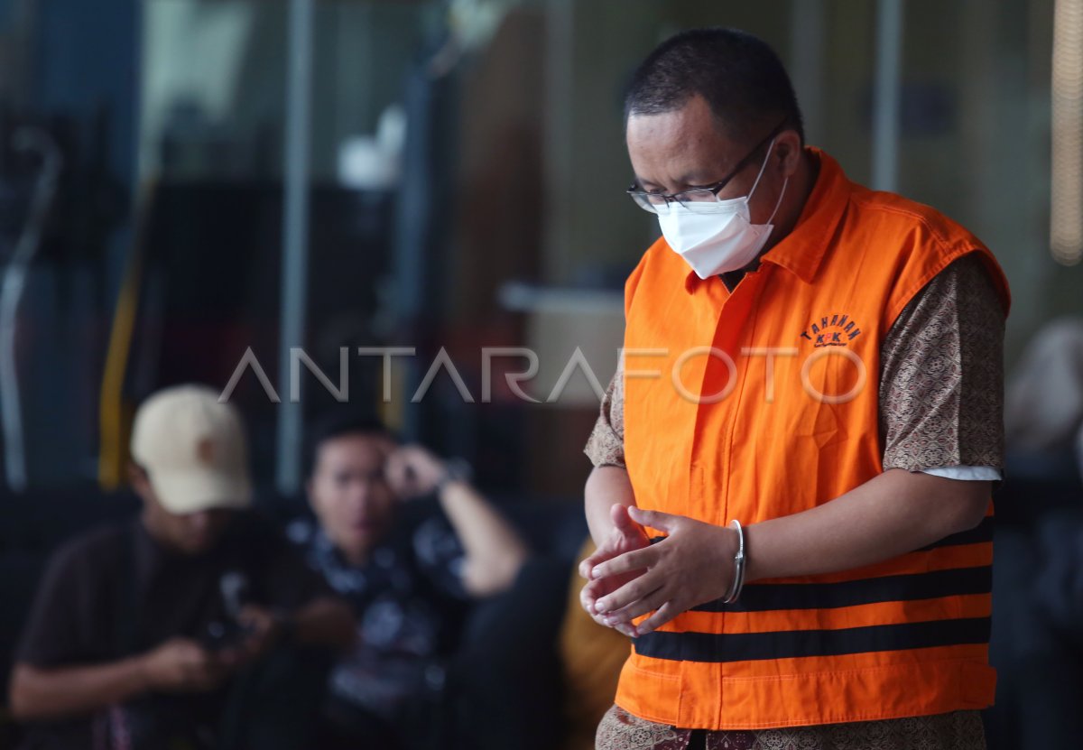 Pemeriksaan Tersangka Kasus Korupsi Di Kementerian Esdm Antara Foto
