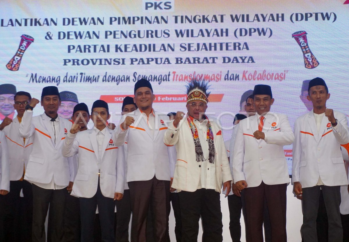 PELANTIKAN PENGURUS PKS PAPUA BARAT DAYA | ANTARA Foto