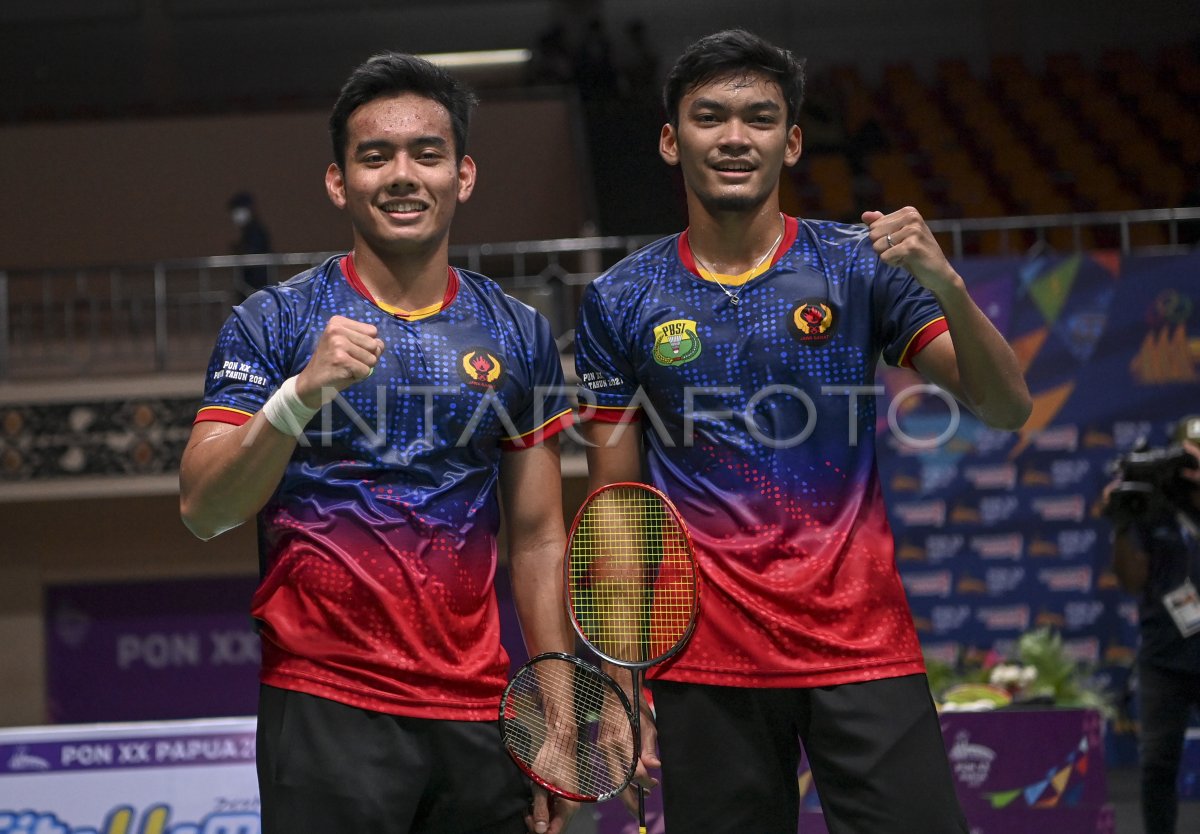 BULU TANGKIS GANDA PUTRA JAWA BARAT RAIH MEDALI EMAS | ANTARA Foto