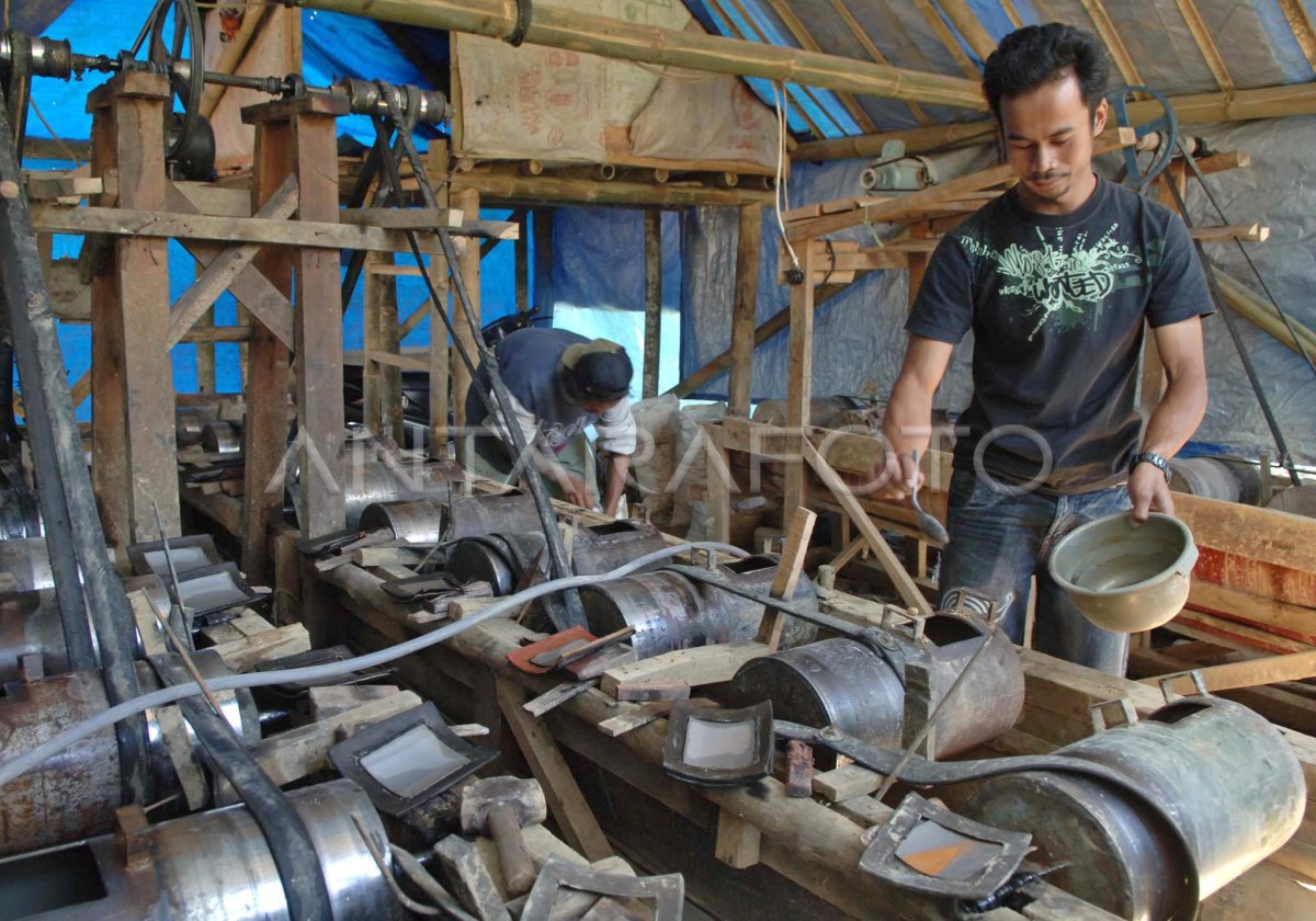 Potensi Bahan Galian Emas di Lebak | ANTARA Foto Potensi Bahan Galian Emas di Lebak | ANTARA Foto