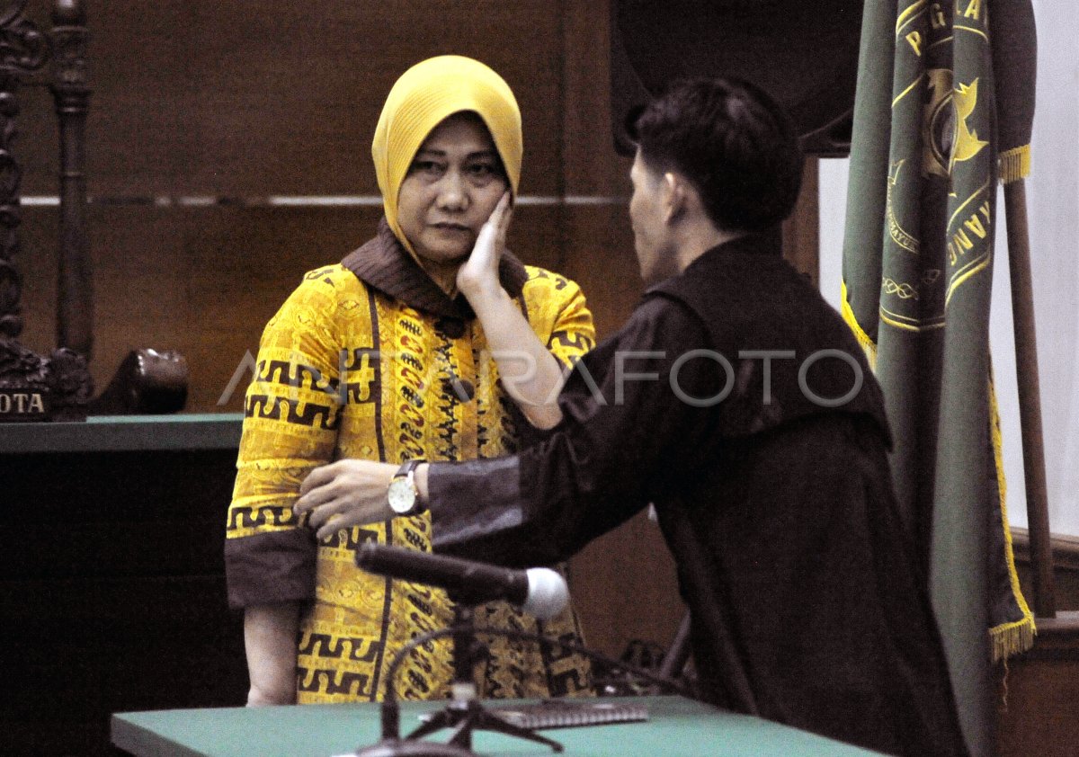 VONIS KORUPSI DANA LAYANAN PASIEN | ANTARA Foto VONIS KORUPSI DANA LAYANAN PASIEN | ANTARA Foto