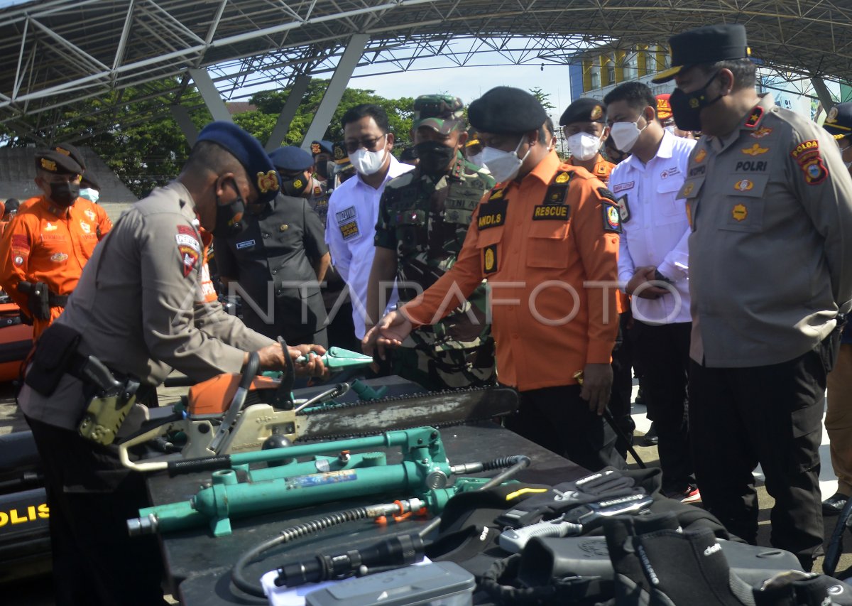 APEL KESIAPSIAGAAN BENCANA DI MAKASSAR | ANTARA Foto