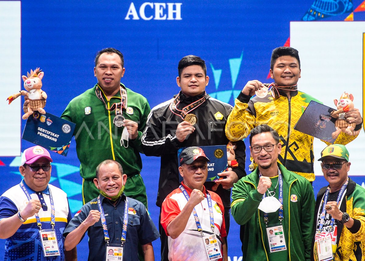 ILMI M ZUL RAIH EMAS ANGKAT BESI KELAS 96 KG | ANTARA Foto