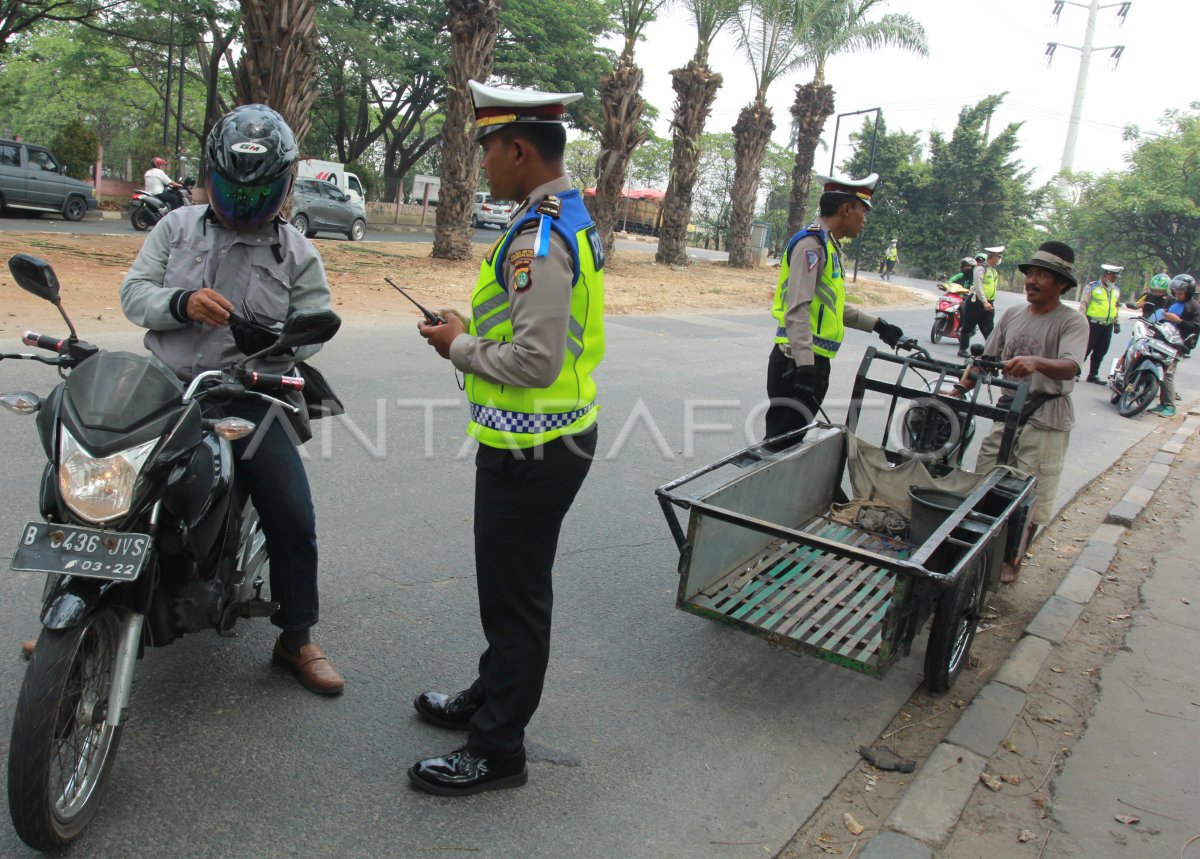 HARI KE-ENAM OPERASI PATUH JAYA 2019 | ANTARA Foto HARI KE-ENAM OPERASI PATUH JAYA 2019 | ANTARA Foto