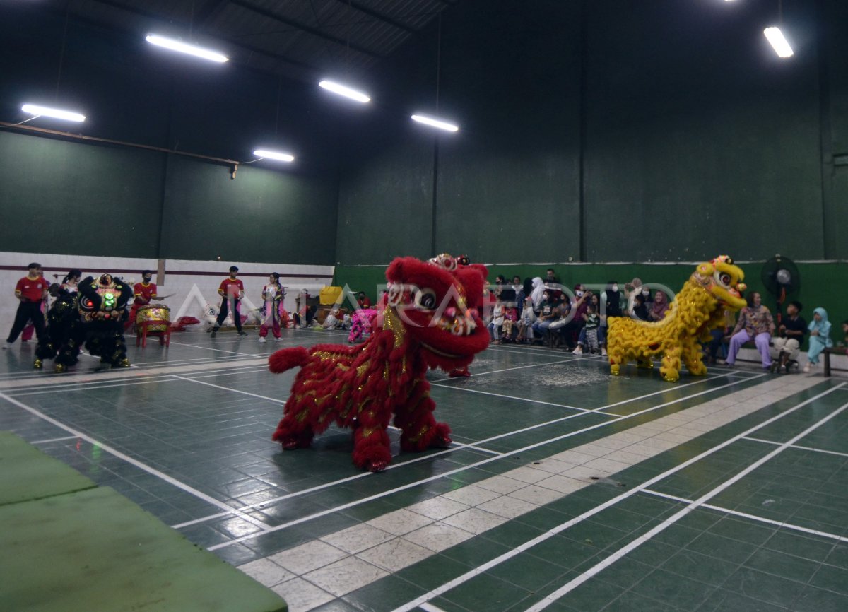 LATIHAN TIM BARONGSAI JELANG IMLEK DI LAMPUNG | ANTARA Foto LATIHAN TIM BARONGSAI JELANG IMLEK DI LAMPUNG | ANTARA Foto